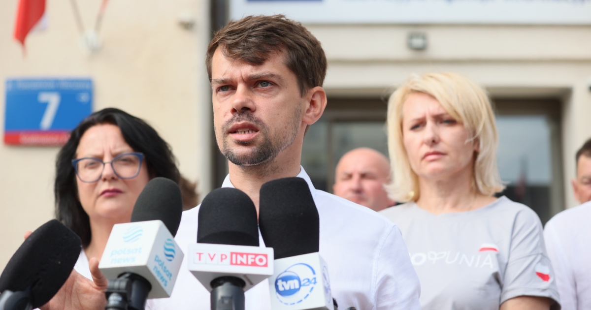 Polacy ocenili start AgroUnii z list KO. Złe wieści dla Kołodziejczaka ... Polacy ocenili start AgroUnii z list KO. Złe wieści dla Kołodziejczaka ...