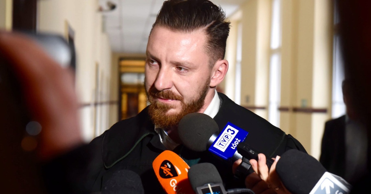 Mecenas Paweł Kozanecki od „trumien na kółkach” odwieszony przez izbę ...