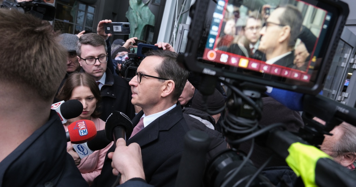 Morawiecki w siedzibie TVP: To, z czym mamy do czynienia, jest pierwszym krokiem w kierunku ...