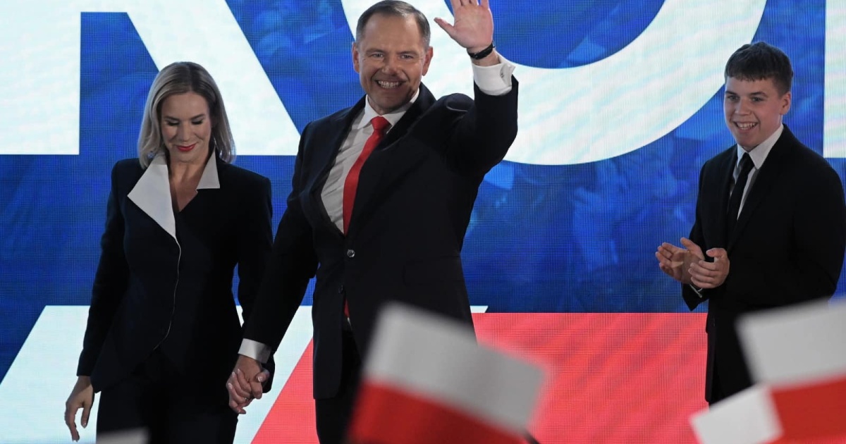 Sławomir Cenckiewicz w gabinecie Karola Nawrockiego? Historyk odpowiada: Uprzejmie proszę "Rz" o ...