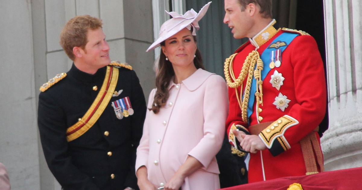 Burza w Pałacu Buckingham. Książę William i Kate Middleton mają dość Burza w Pałacu Buckingham. Książę William i Kate Middleton mają dość