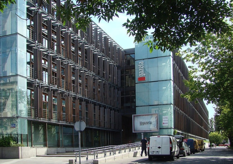 Kolejni dziennikarze odchodzą z Wyborczej. Tym razem Renata Grochal i ...